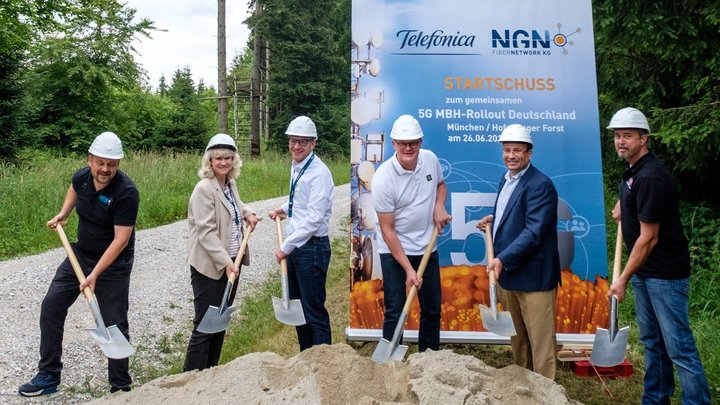 Netz der Zukunft: Telefónica Deutschland startet umfangreiche Glasfaser ...